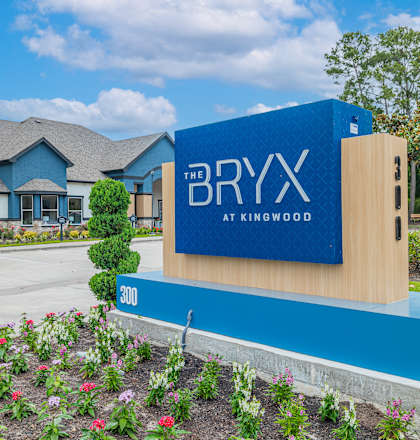 The Bryx at Kingwood: Apartments in Kingwood, TX